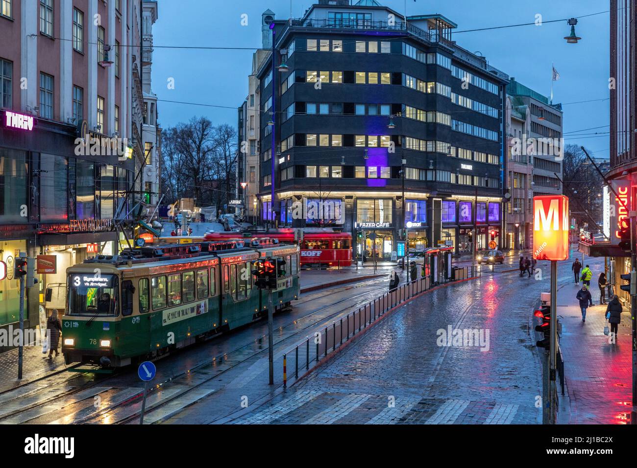 Street light scene hi-res stock photography and images - Alamy