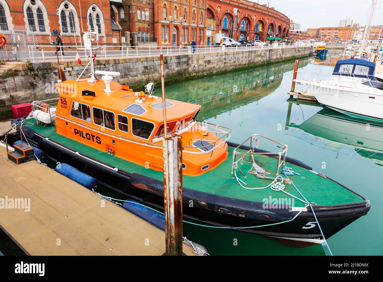 English estuary hi-res stock photography and images - Alamy