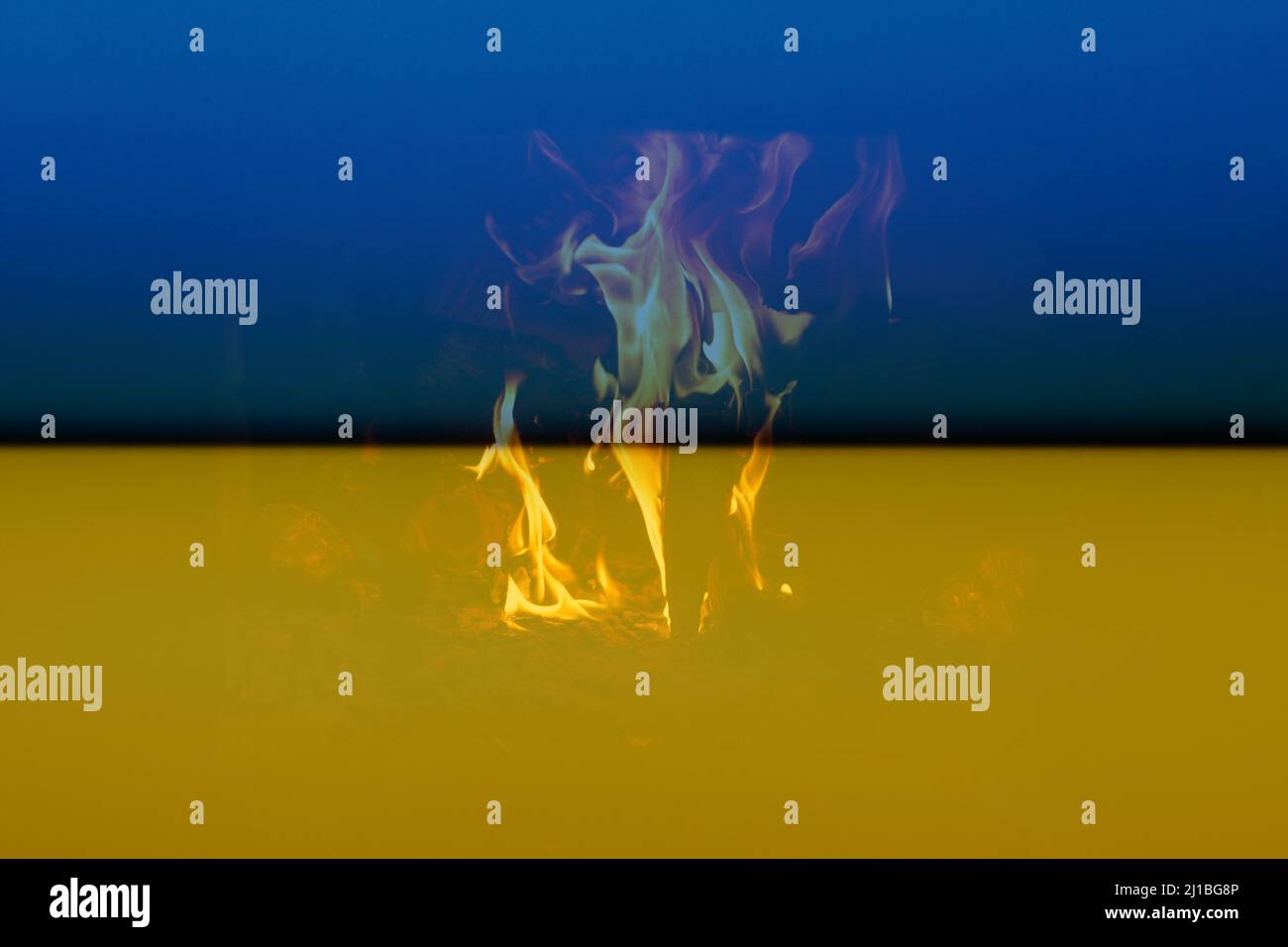 Ukraine burning fire flag war hi-res stock photography and images - Alamy