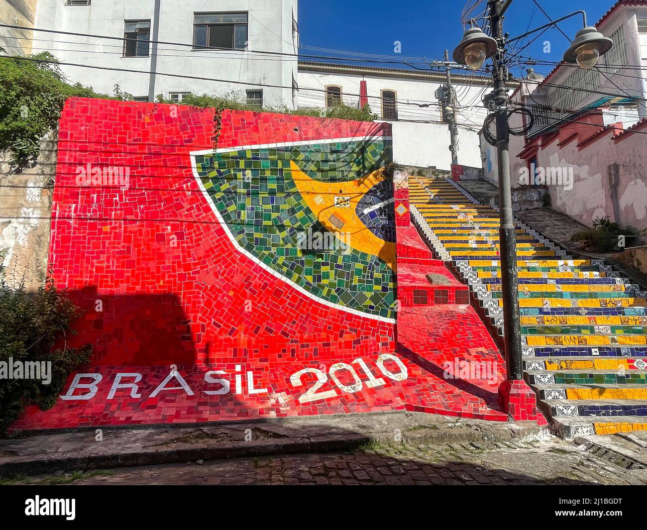 The famous stairs in Rio de Janeiro, decorated by the artist Jorge ...