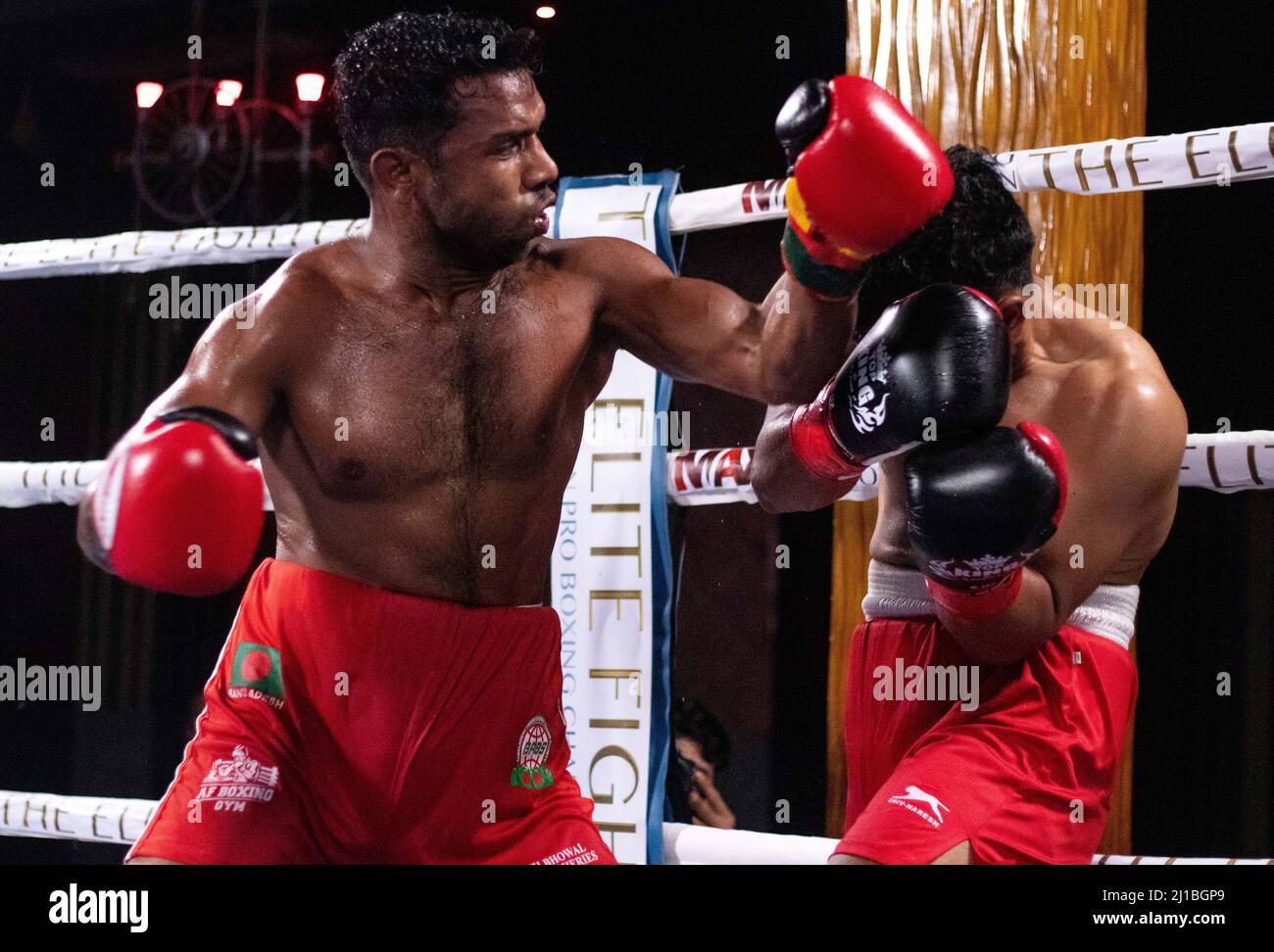 Kathmandu, NE, Nepal. 24th Mar, 2022. Ajit Magar (R) from Nepal and MD ...