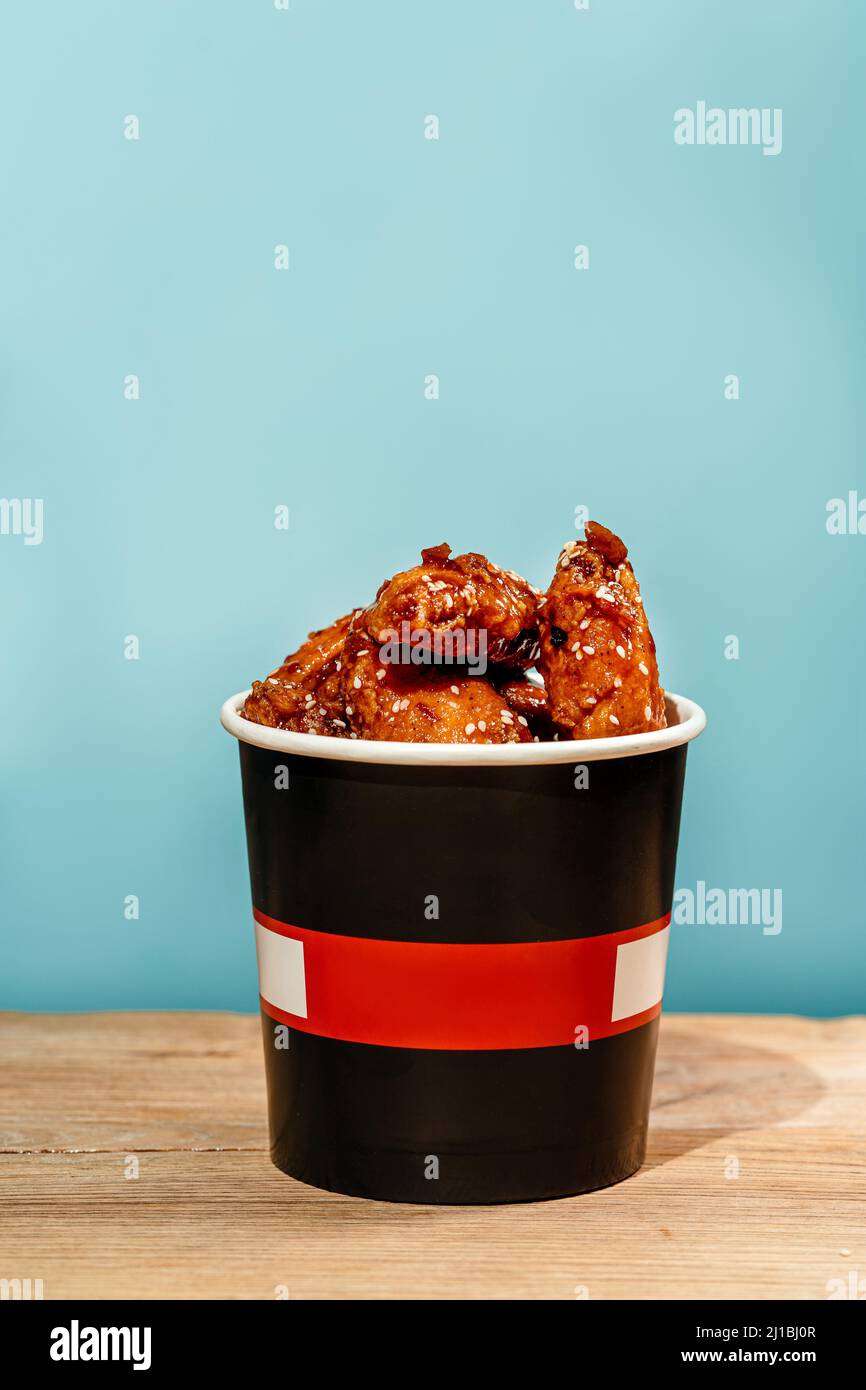 Advertising fried chicken hi-res stock photography and images - Alamy