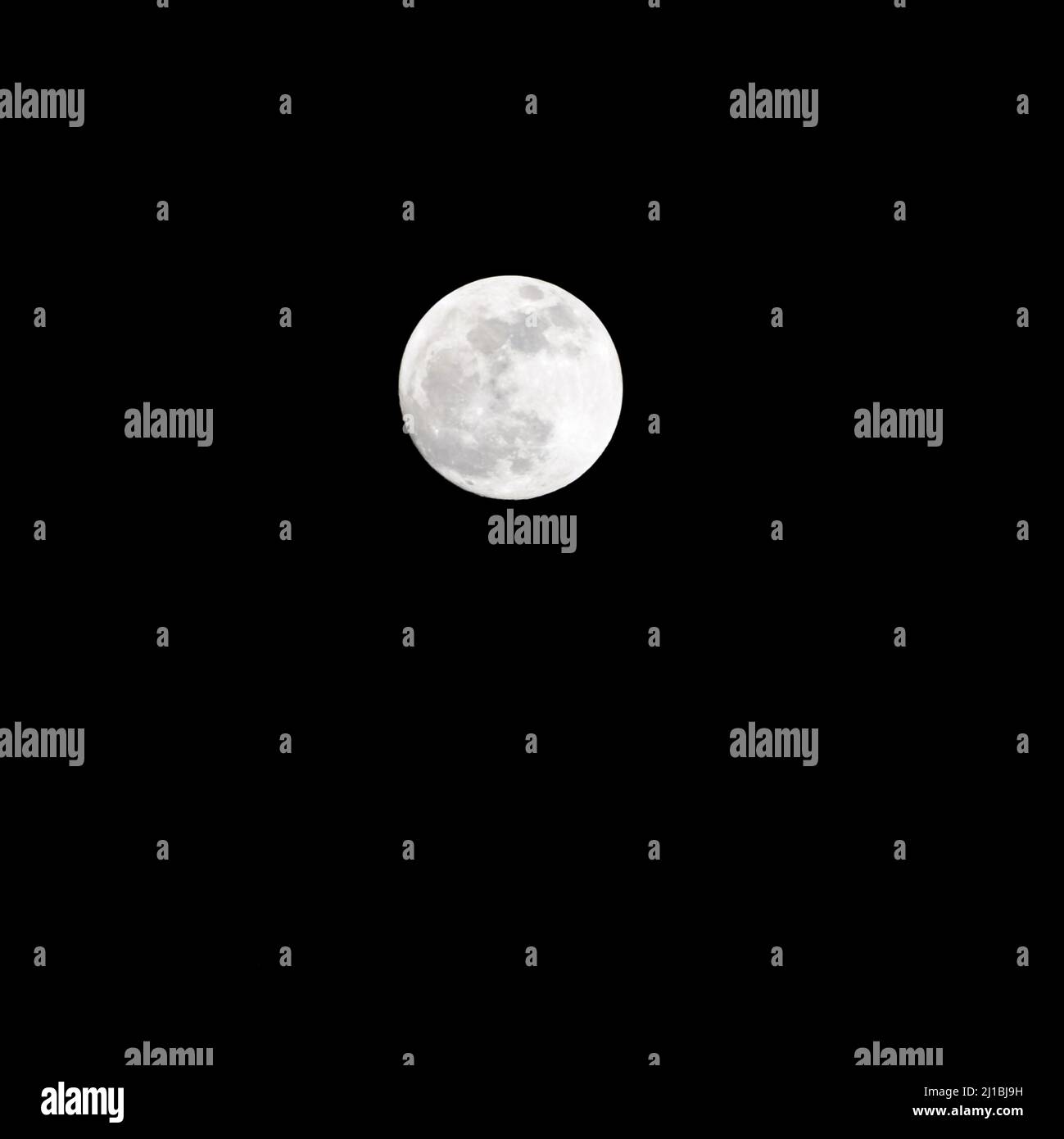 Moon Timelapse, Stock time lapse : Full moon rise in dark nature sky ...