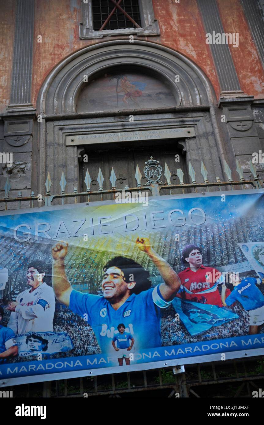 Diego maradona hi-res stock photography and images - Alamy