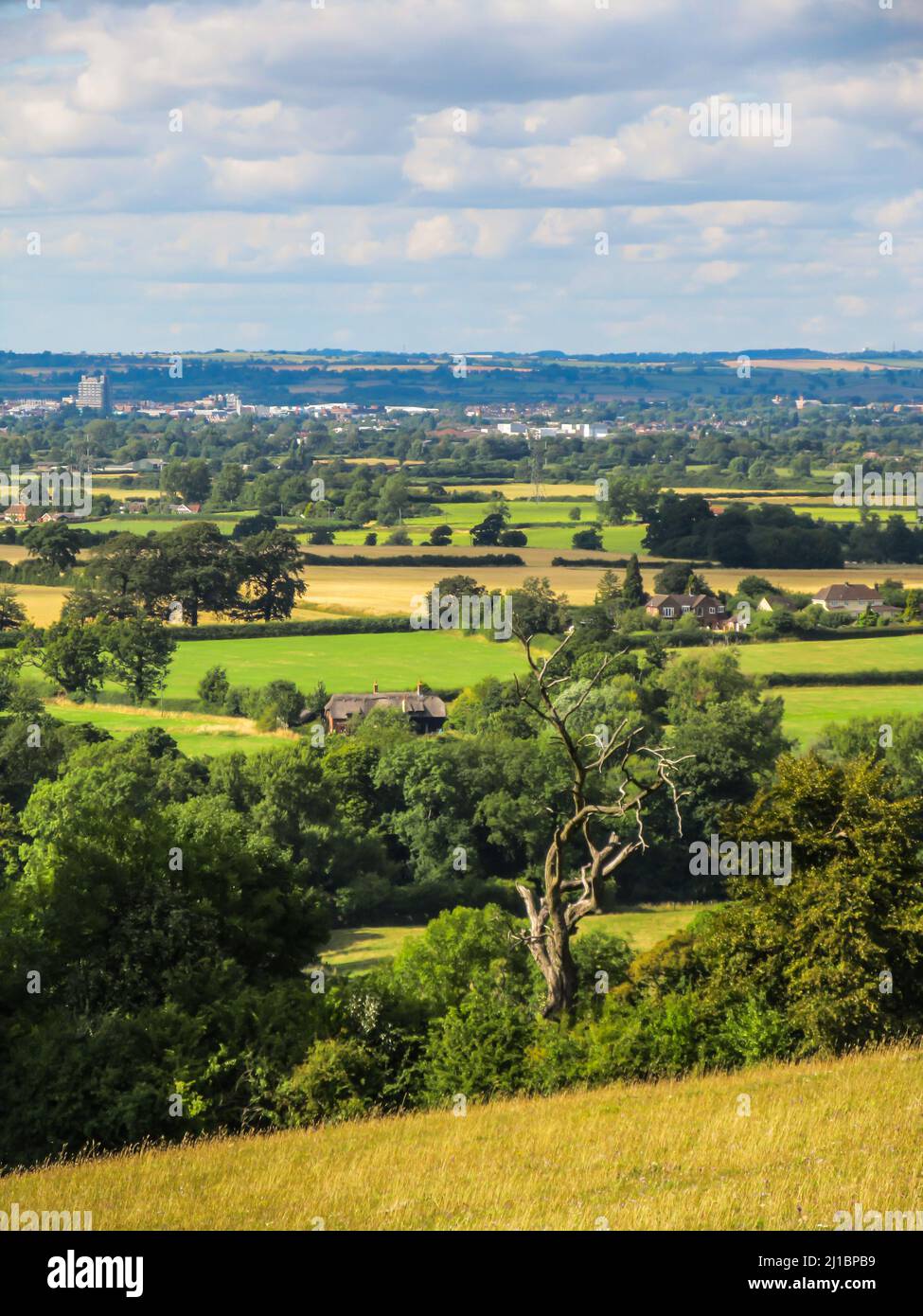 The chilterns national landscape hi-res stock photography and images ...