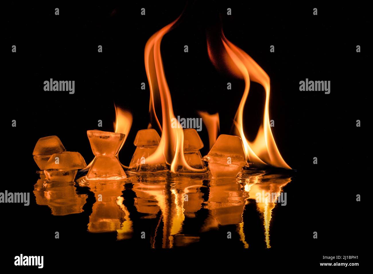 Ice cubes flame smoke hi-res stock photography and images - Alamy