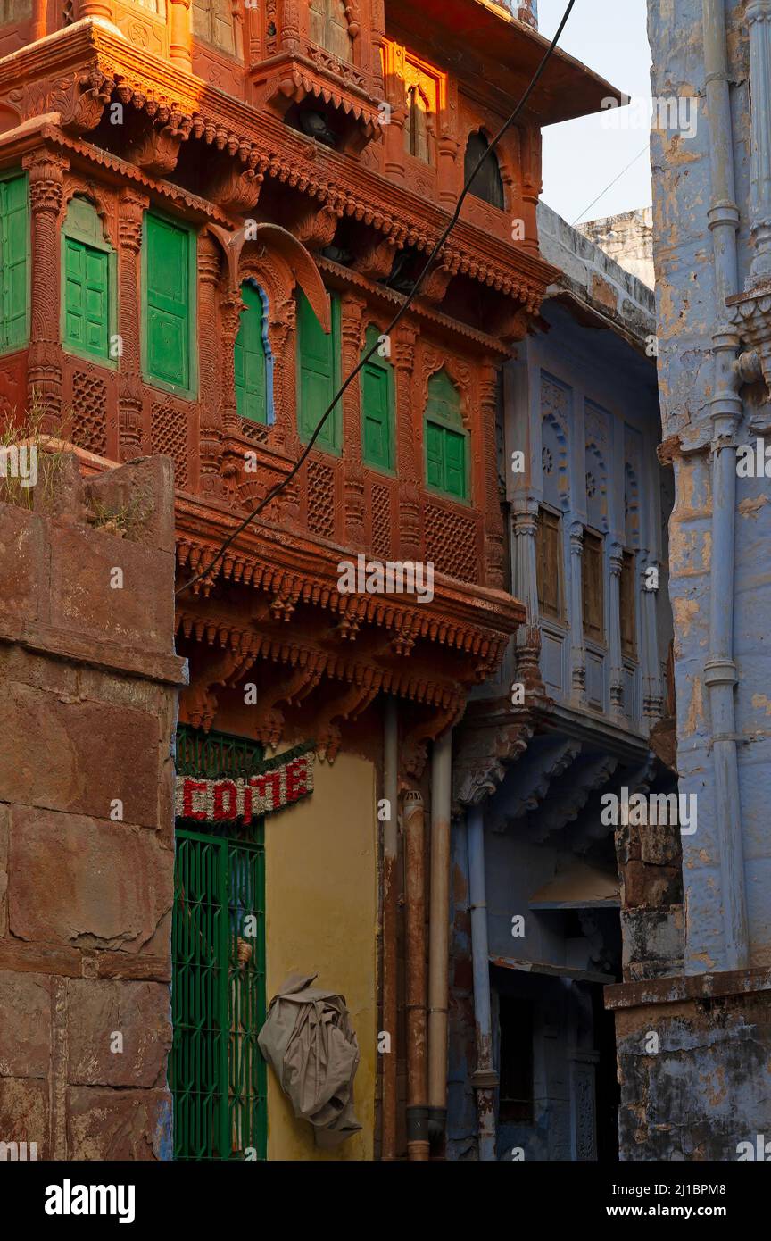 Jodhpur, Rajasthan, India - October 21st, 2019 : Traditional colorful ...