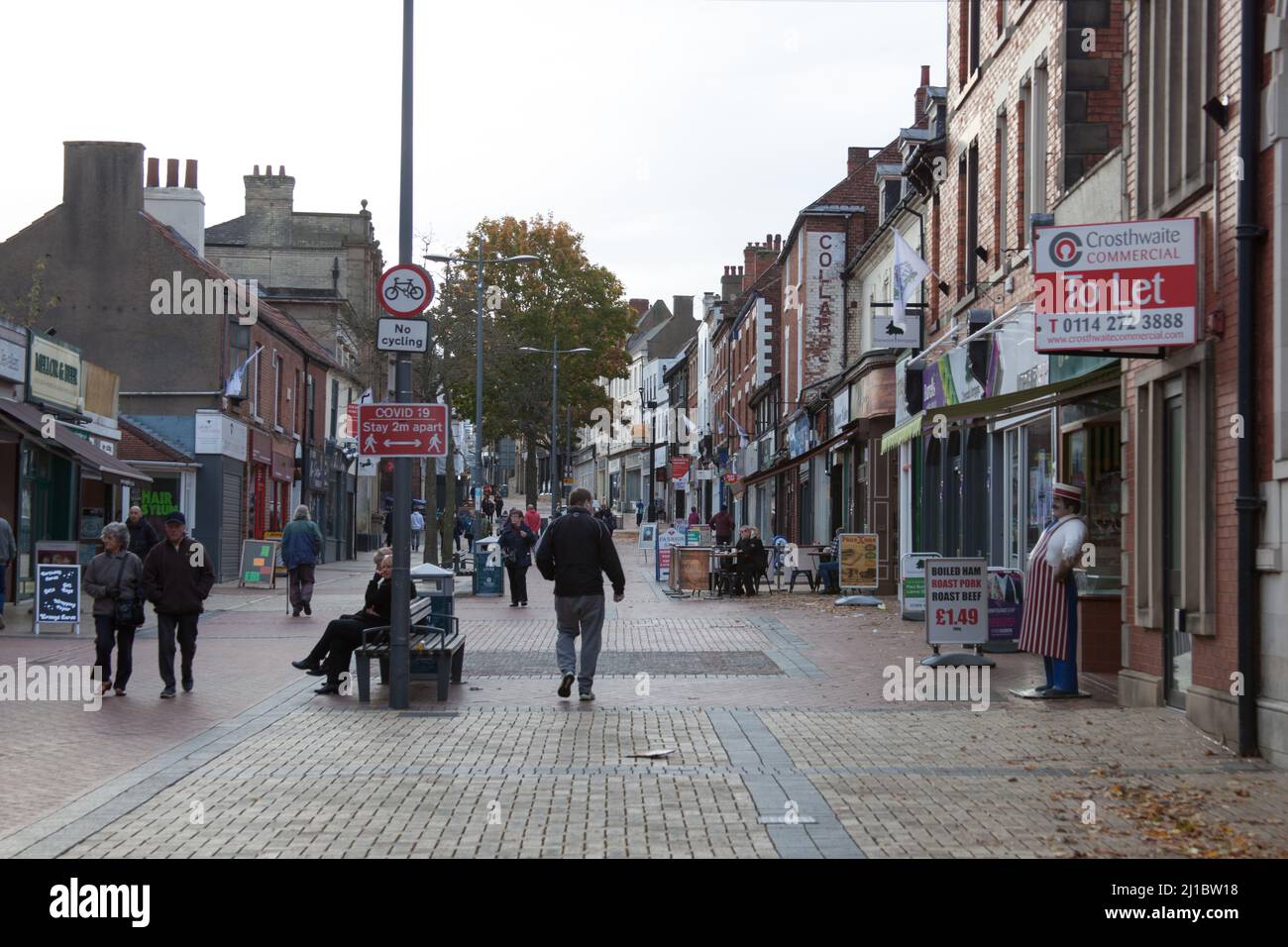The shopping precinct in Worksop, Nottinghamshire in the UK Stock Photo ...