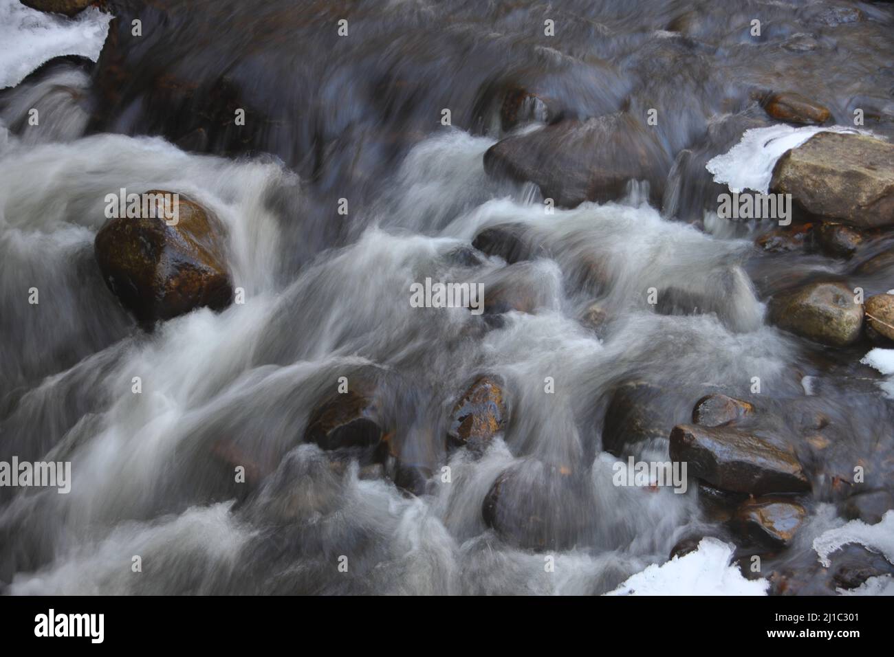 Silky water flow hi-res stock photography and images - Alamy
