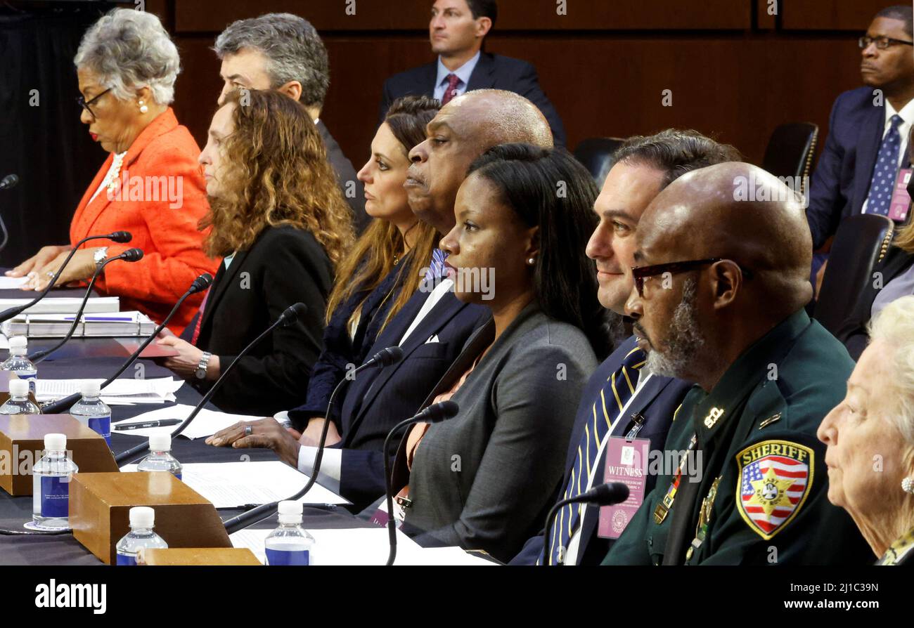 Virginia mason institute hi-res stock photography and images - Alamy