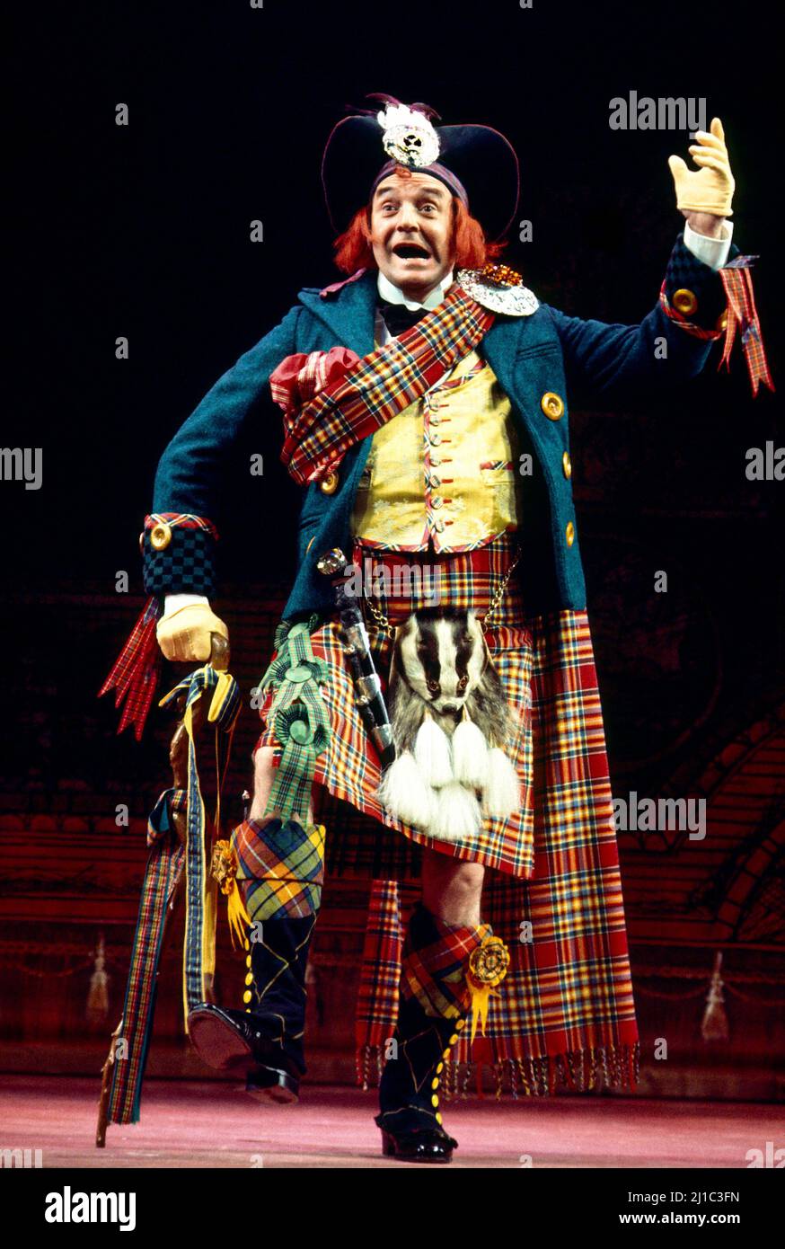 Jimmy Logan (Harry Lauder) in LAUDER! at the MacRobert Arts Centre ...