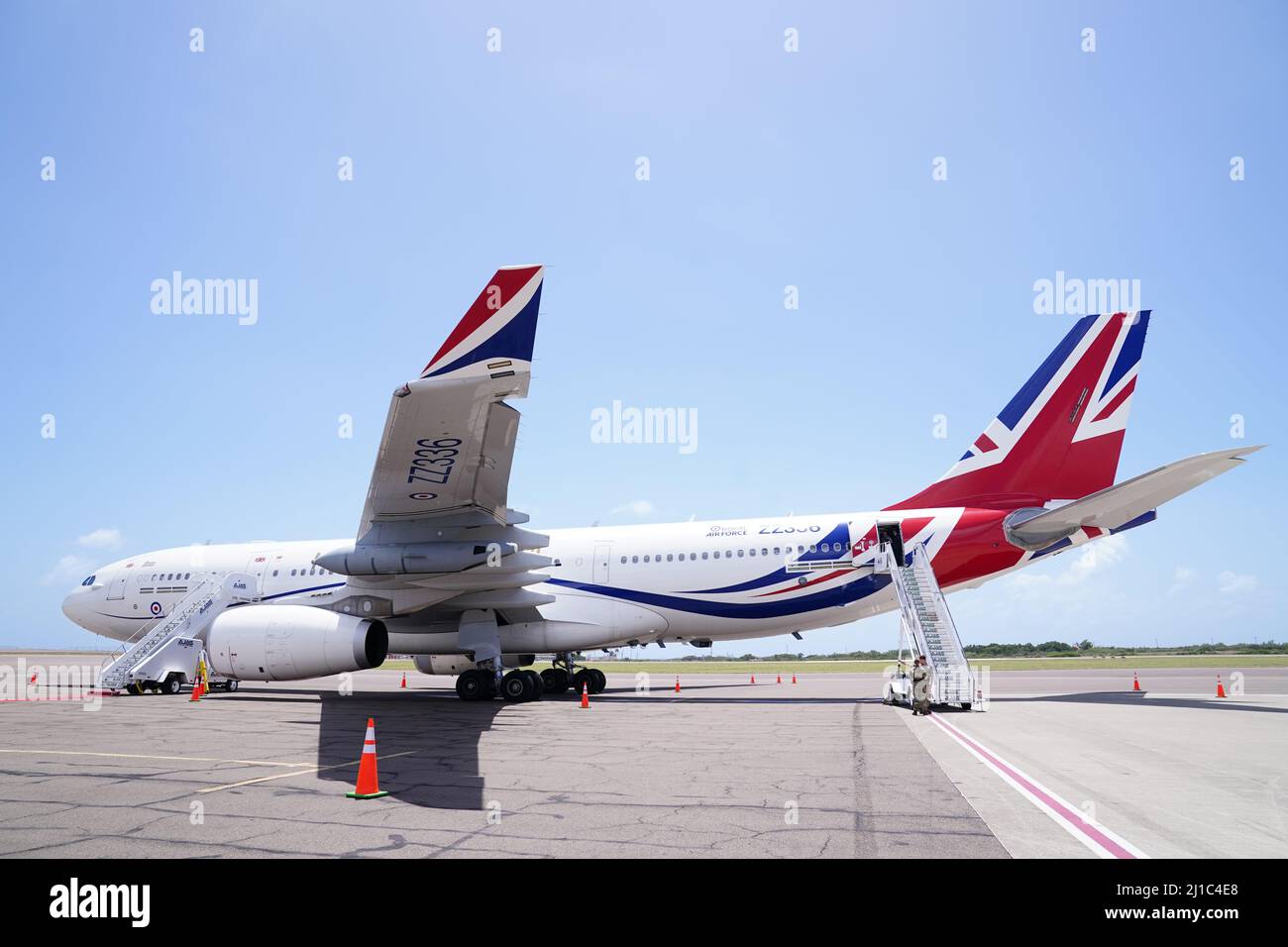 Raf voyager duchess cambridge hi-res stock photography and images - Alamy