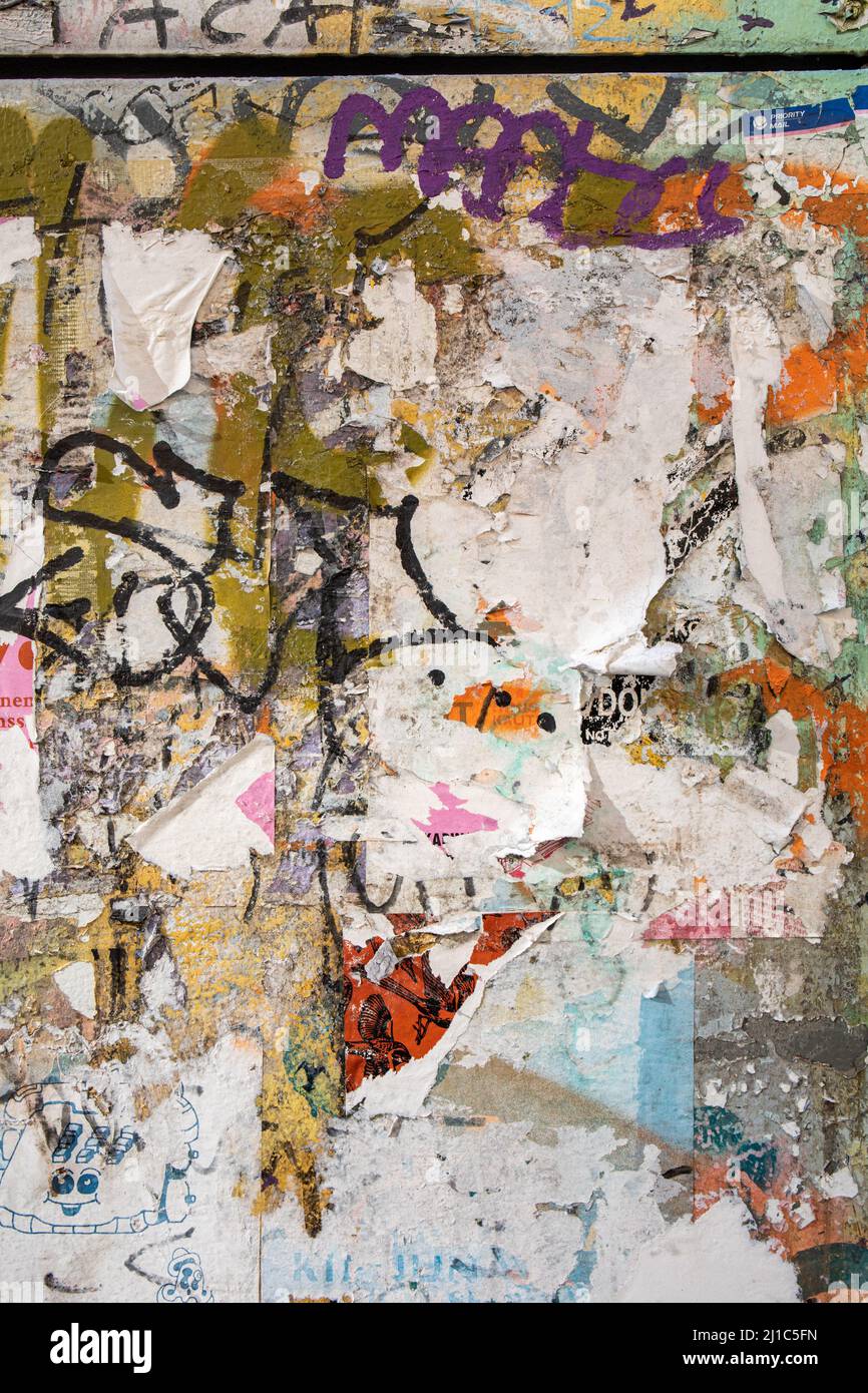 Torn posters hi-res stock photography and images - Alamy