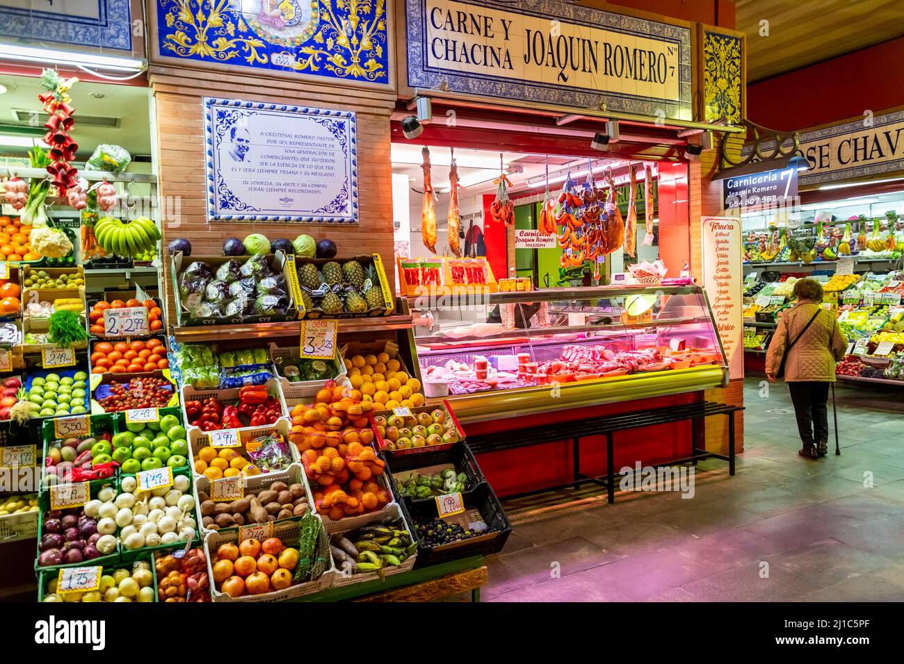 Vegetable shop interior hi-res stock photography and images - Alamy