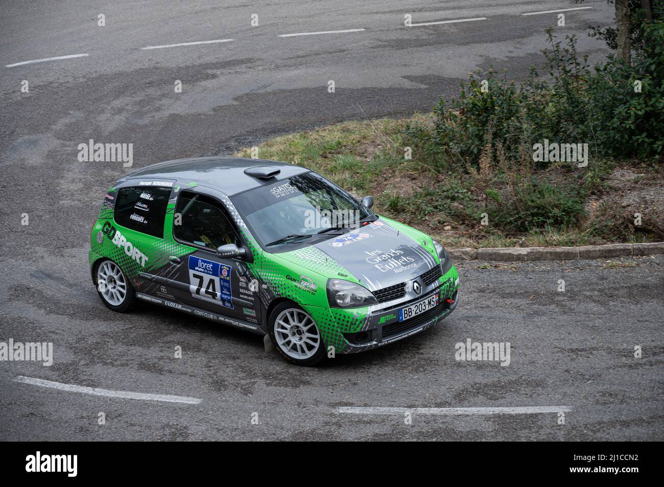Renault clio mk ii hi-res stock photography and images - Alamy