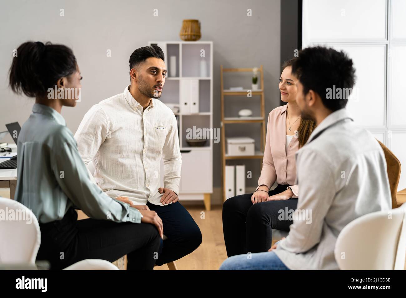 Group therapy session hi-res stock photography and images - Alamy