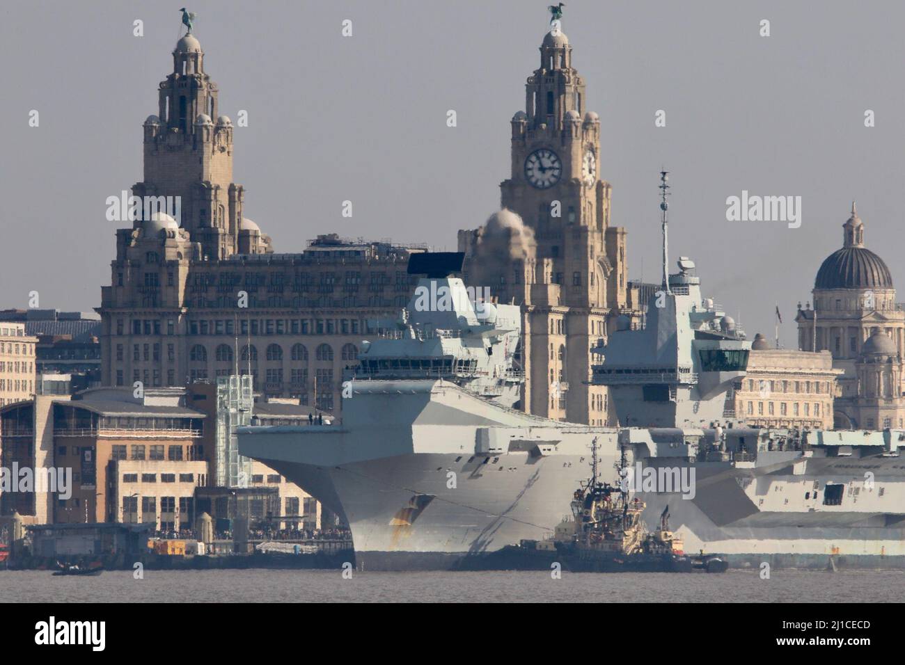 HMS Queen Elizabeth in Liverpool Stock Photo - Alamy