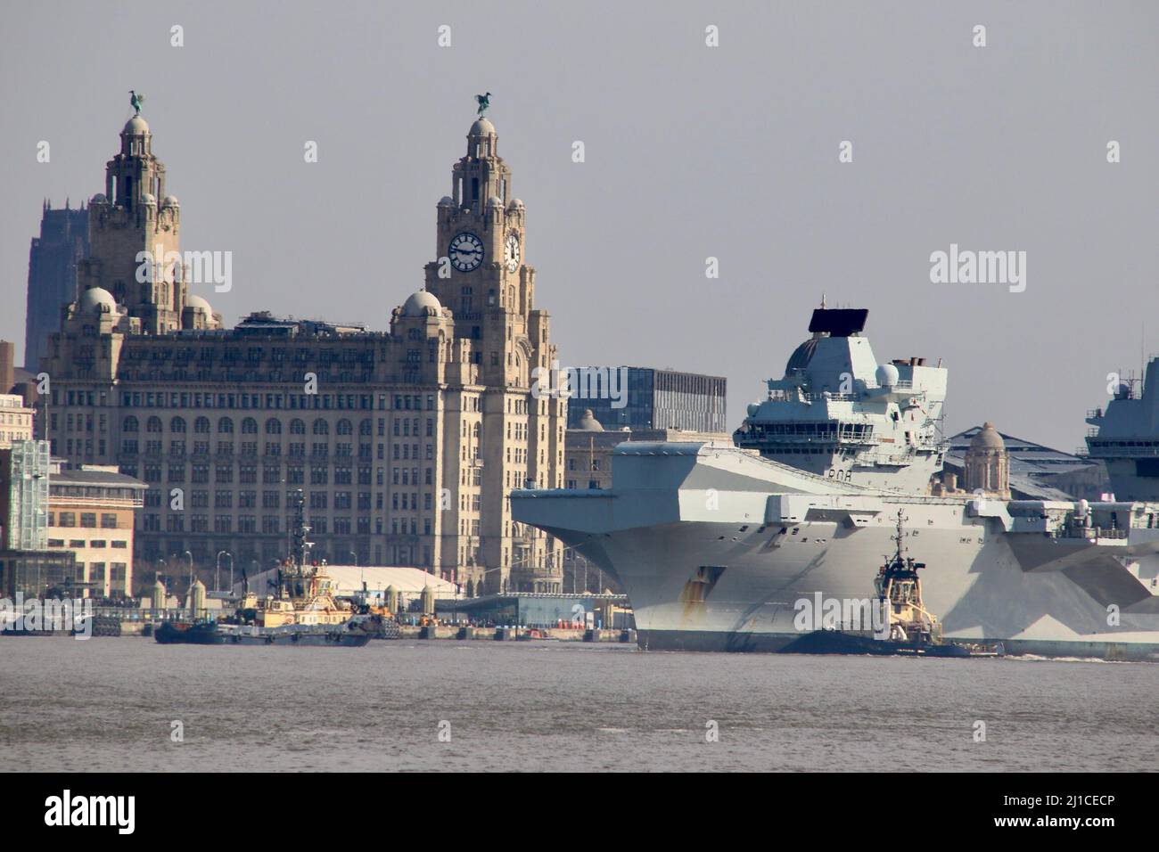 HMS Queen Elizabeth in Liverpool Stock Photo - Alamy
