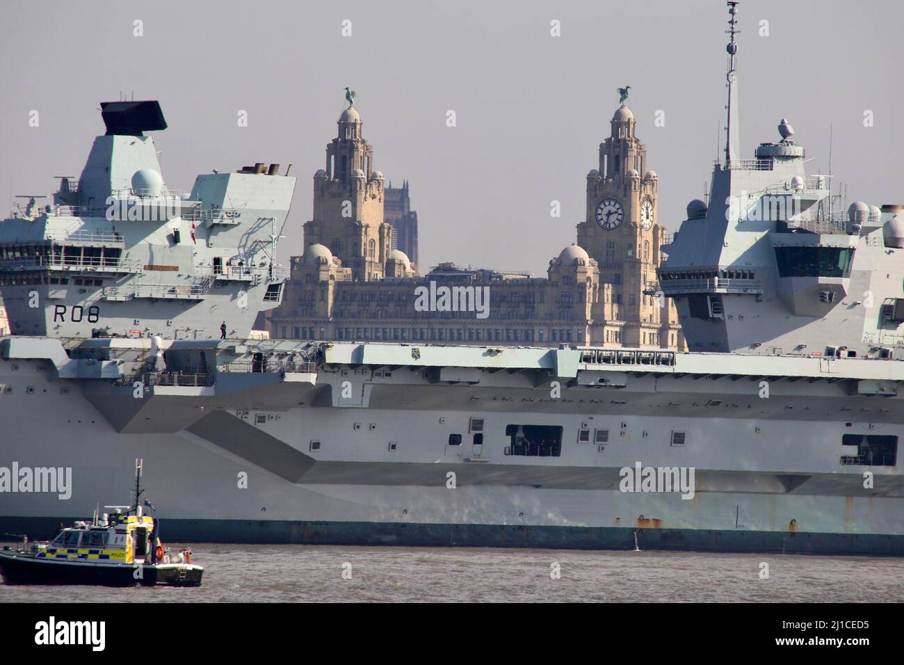 HMS Queen Elizabeth in Liverpool Stock Photo - Alamy