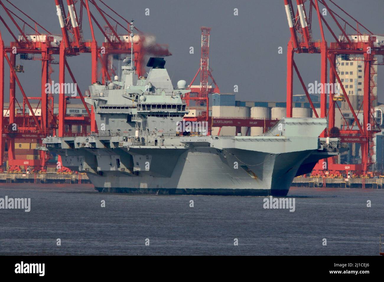 HMS Queen Elizabeth in Liverpool Stock Photo - Alamy