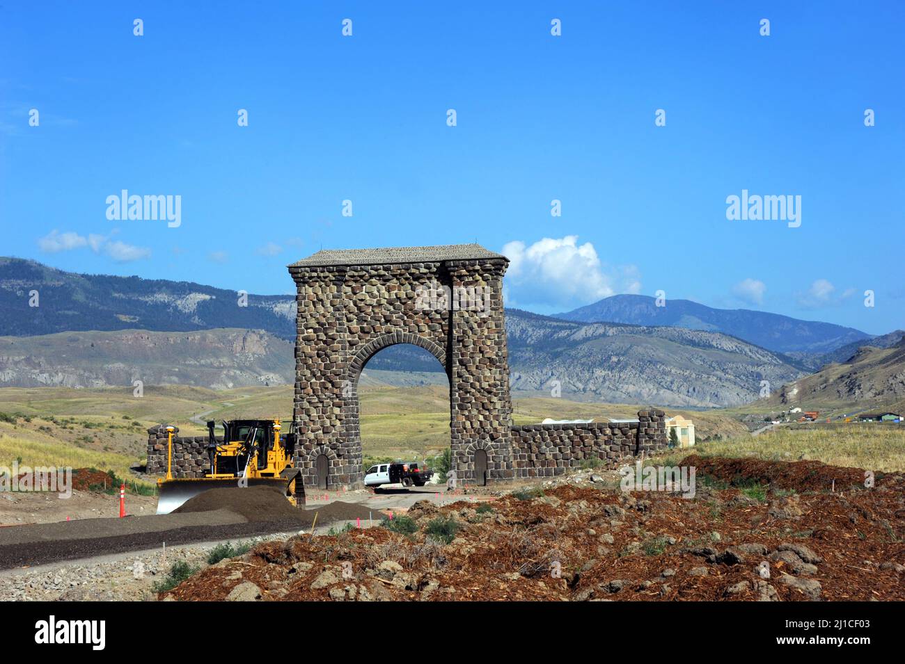 Entry through the Roosevelt Arch, in Yellowstone National Park, is ...