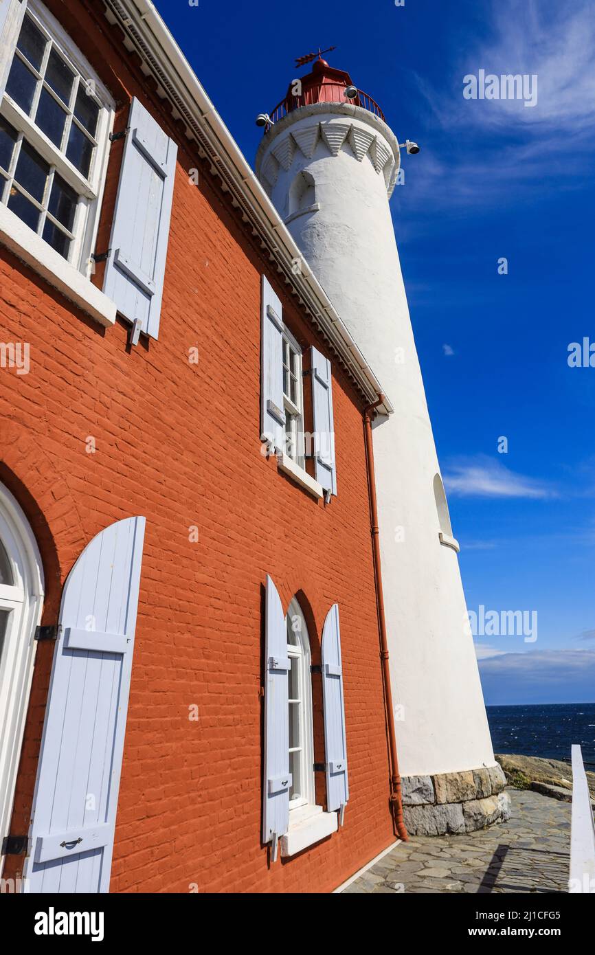 Fort rodd hill and fisgard lighthouse hi-res stock photography and ...