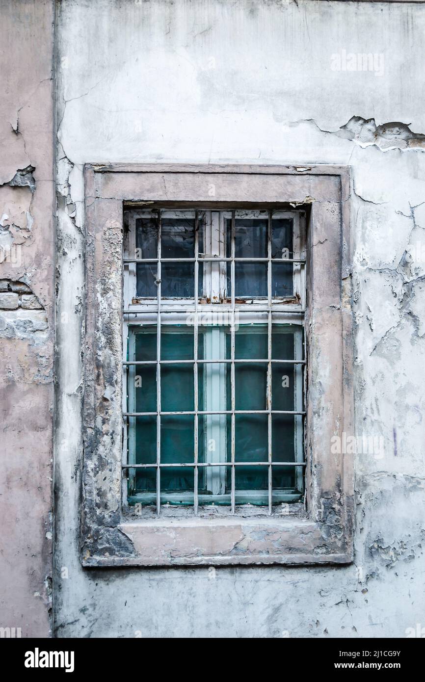 The old dilapidated wooden window frame Stock Photo - Alamy