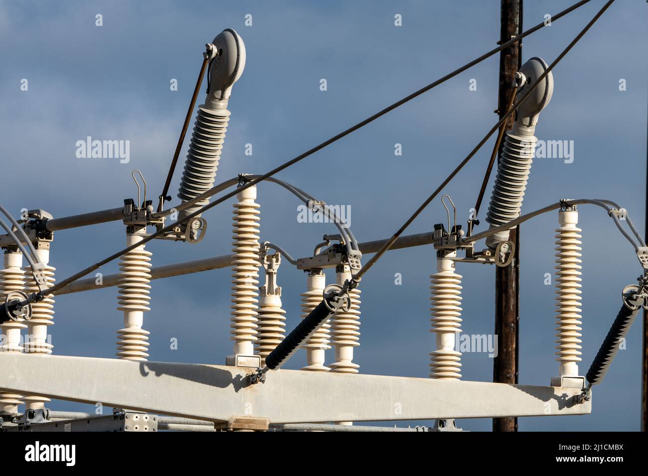 Full load break interrupter attachments on an electrical power ...