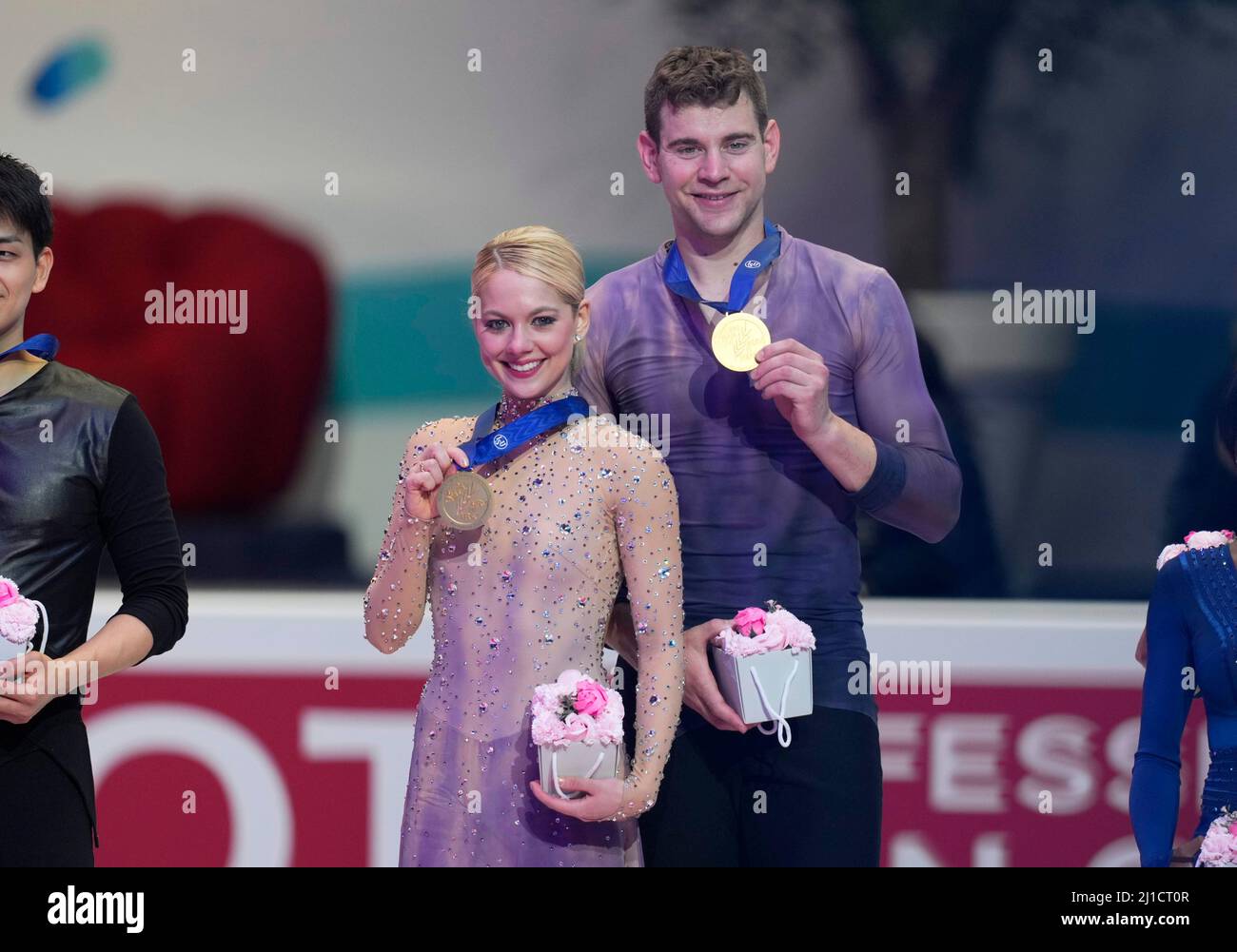 Wolrd champions Alexa Knierim and Brandon Frazier from United States of ...