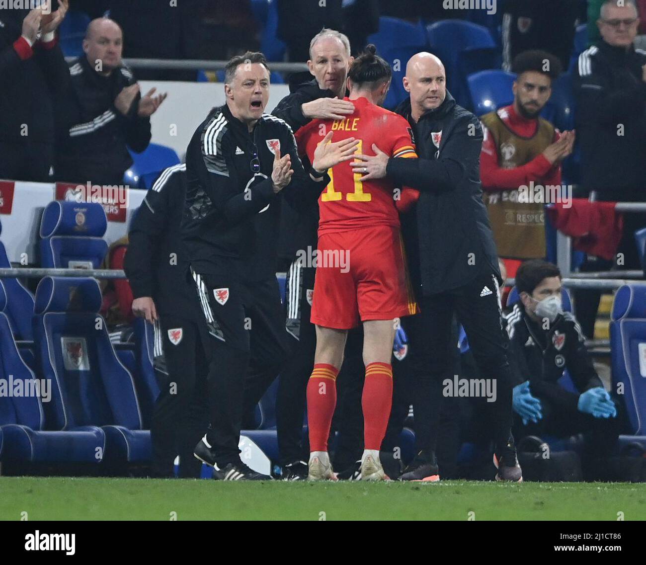 Robert page gareth bale hi-res stock photography and images - Alamy