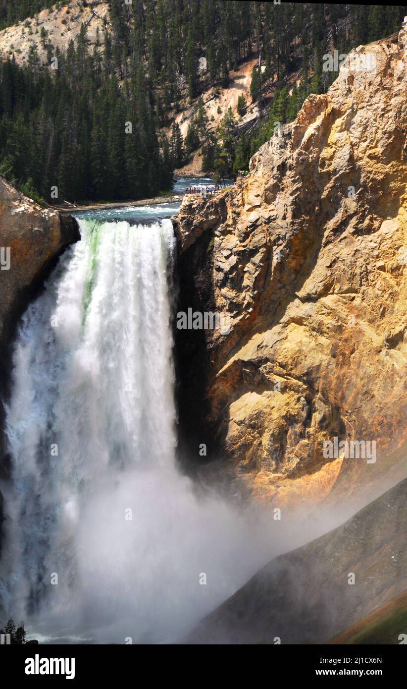 White rocks in yellowstone national hi-res stock photography and images ...