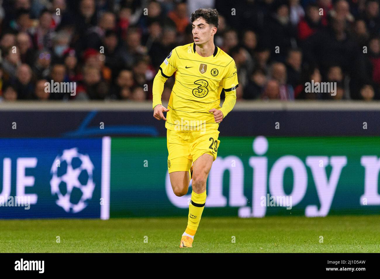 Kai havertz champions league trophy hi-res stock photography and images ...