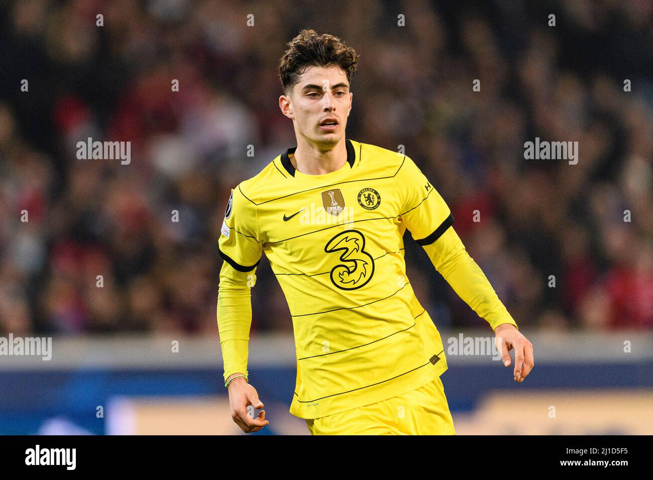 Kai havertz champions league trophy hi-res stock photography and images ...