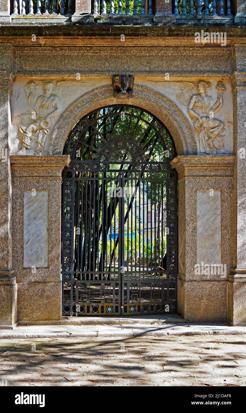 Old portico on garden, Rio de Janeiro, Brazil Stock Photo - Alamy