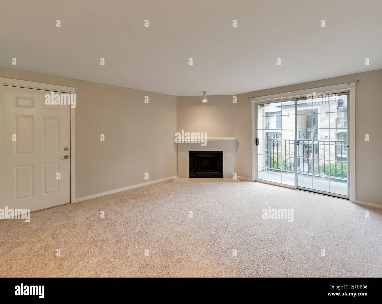 Modern residential empty living room interior Stock Photo - Alamy