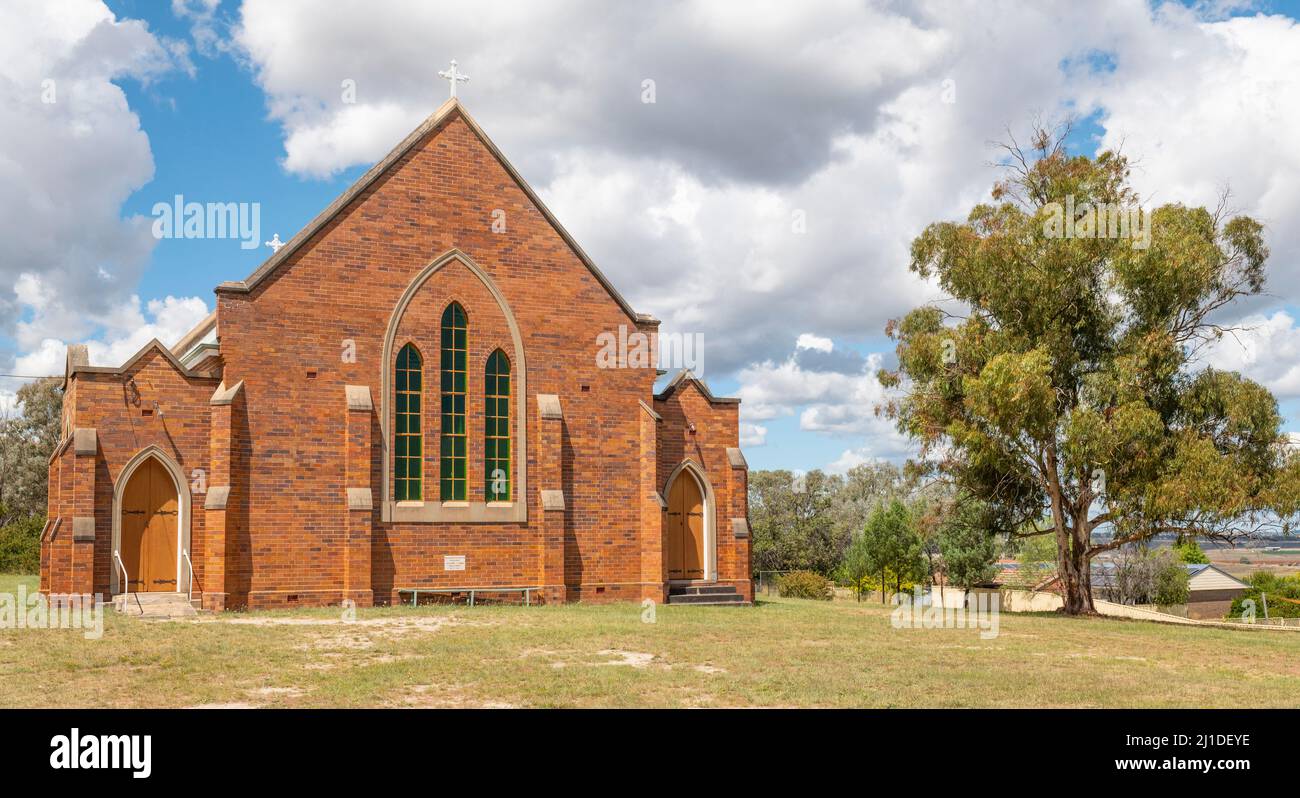 Catholic church crucifix australia hi-res stock photography and images ...
