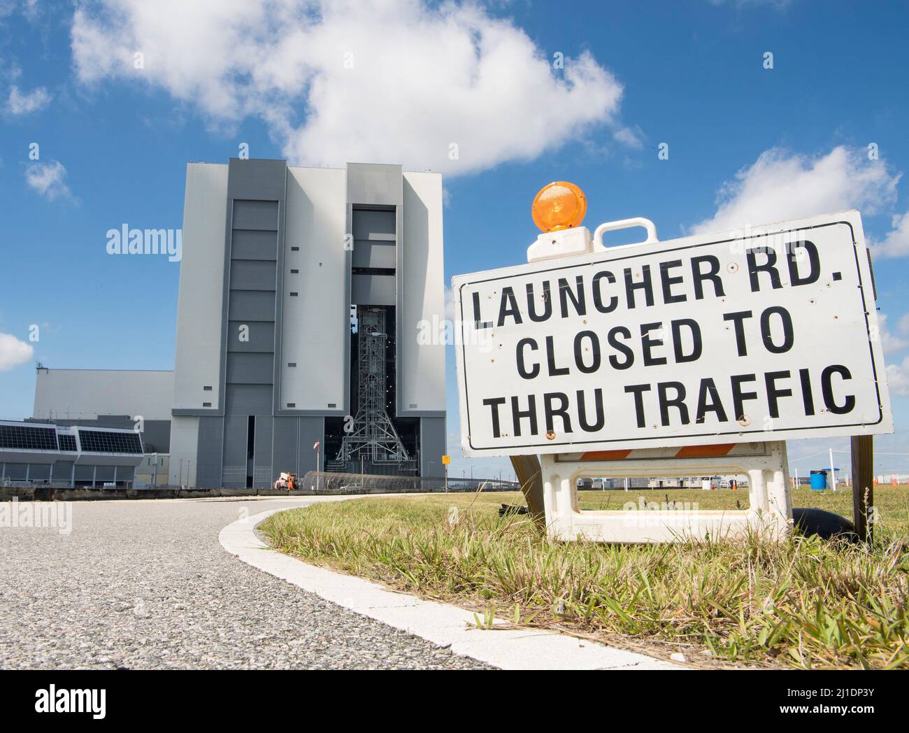 The mobile launcher with NASA’s Space Launch System (SLS) rocket and ...