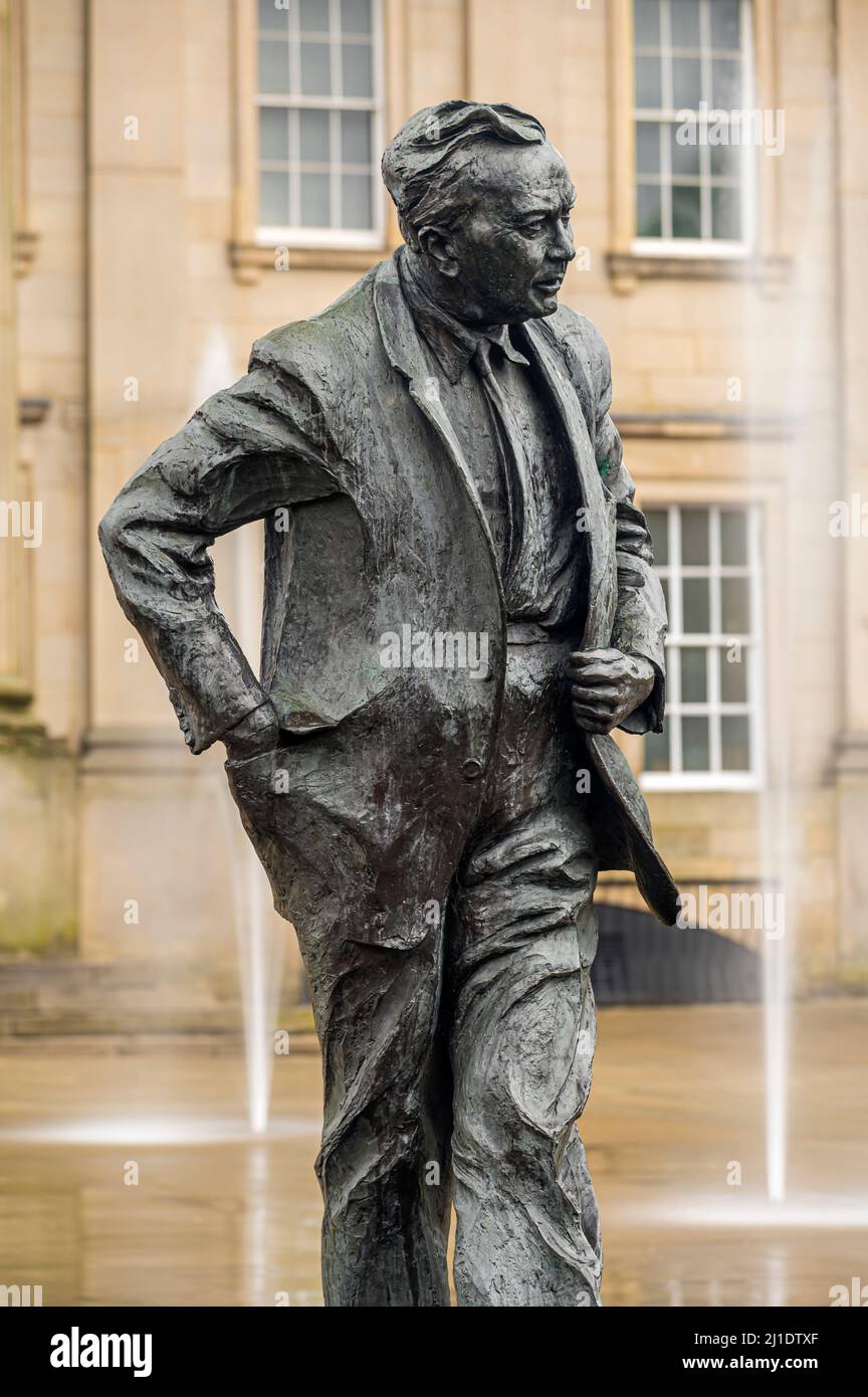 Statue of Harold Wilson, former Prime Minister of the United Kingdom ...