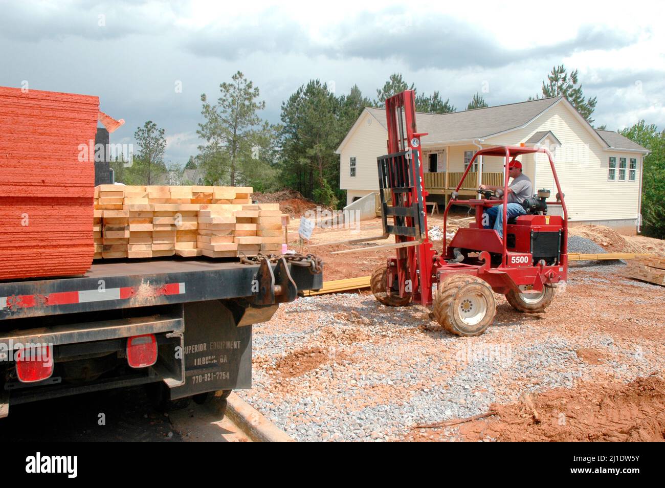 Stick built steel framing hi-res stock photography and images - Alamy