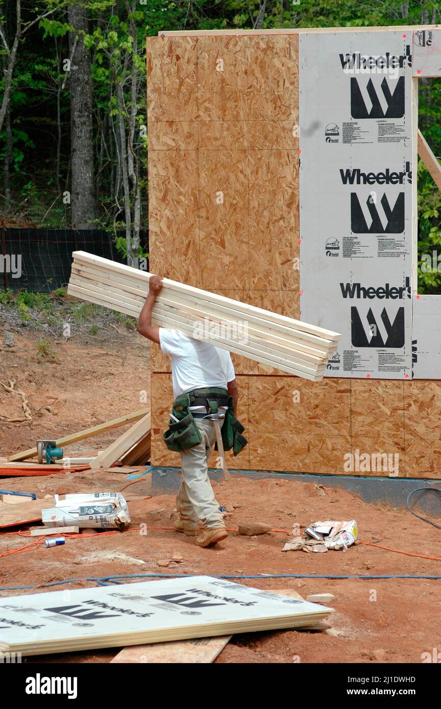 Stick built steel framing hi-res stock photography and images - Alamy