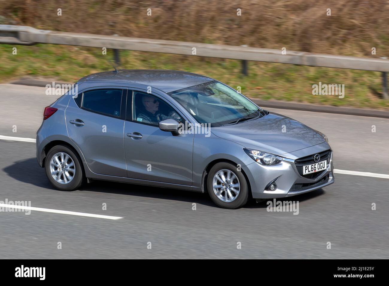 2017 silver mazda 2 se l nav sport black 1496 cc hi-res stock ...