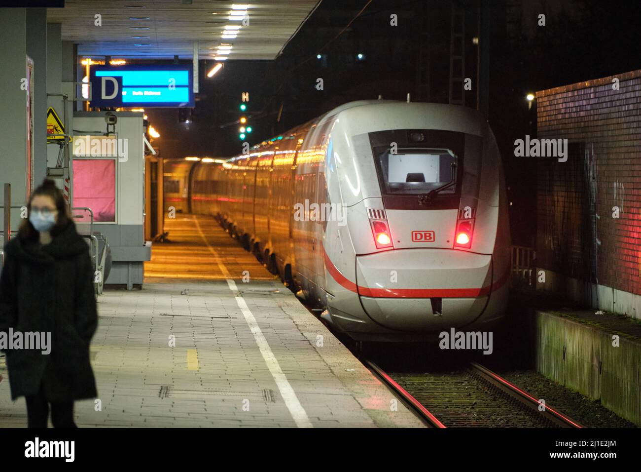 17 12 2021 hi-res stock photography and images - Alamy