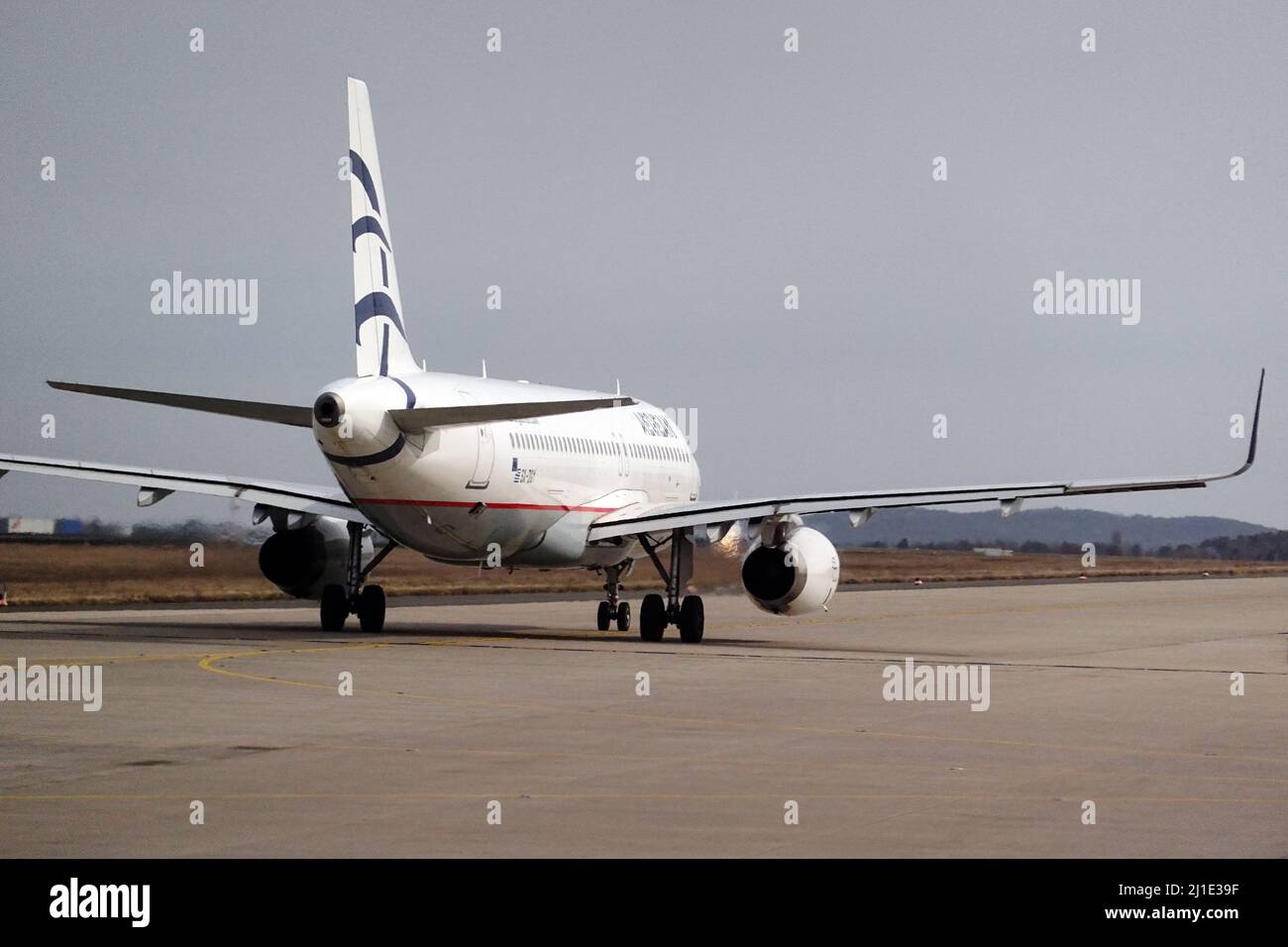 Aegen airlines hi-res stock photography and images - Alamy