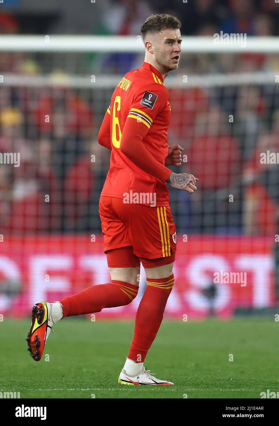 Joe rodon wales hi-res stock photography and images - Alamy
