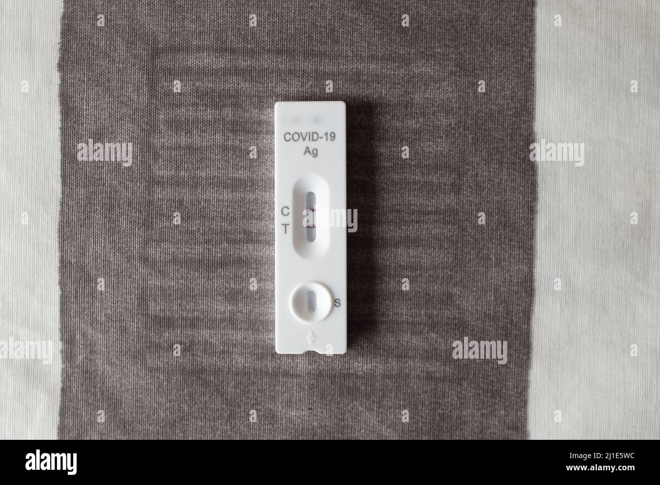 Positive covid antigen test hi-res stock photography and images - Alamy