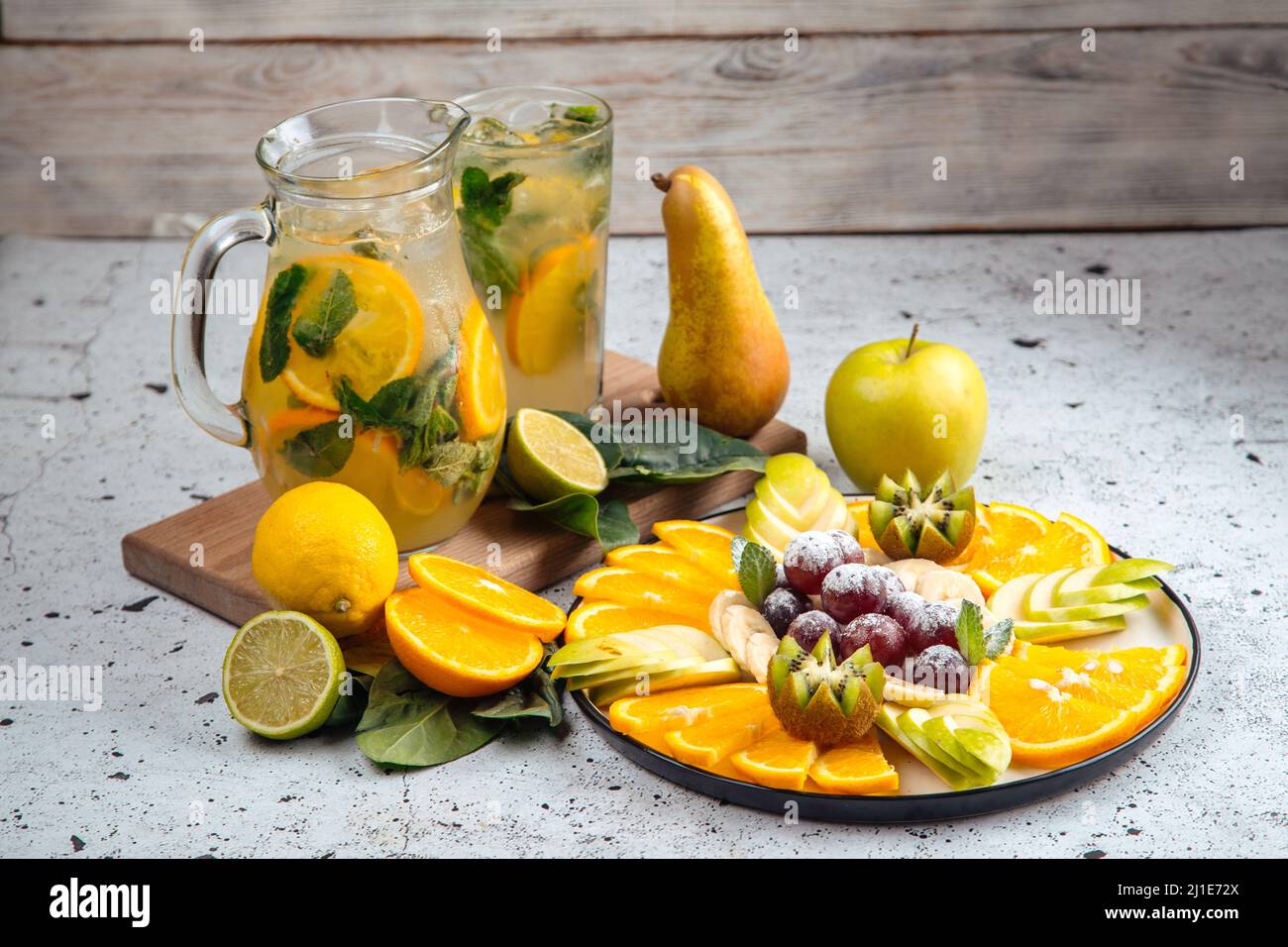 Citrus fruit platter hi-res stock photography and images - Alamy