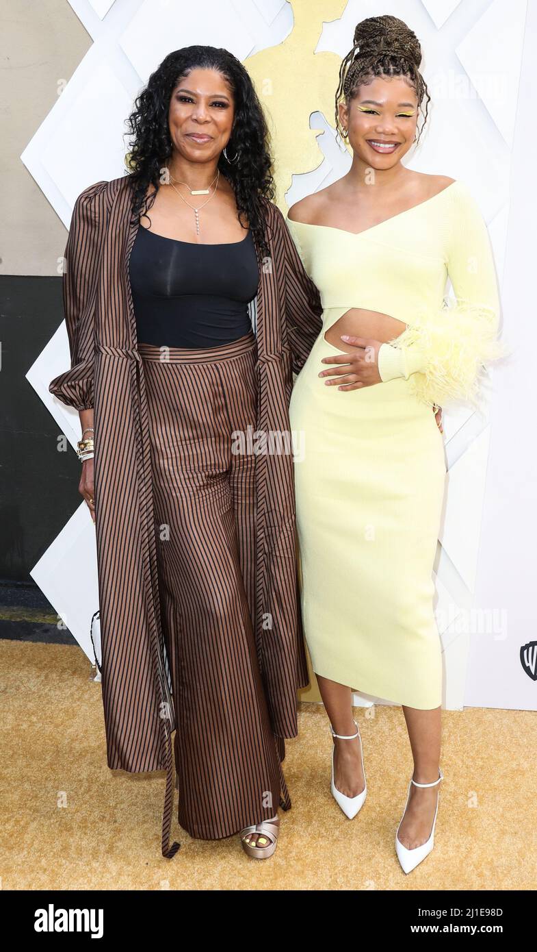 BEVERLY HILLS, LOS ANGELES, CALIFORNIA, USA - MARCH 24: Robyn Simpson ...