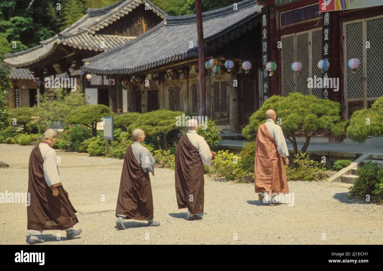 Buddhist monks at Hwaeomsa temple in Jirisan National Park in South ...