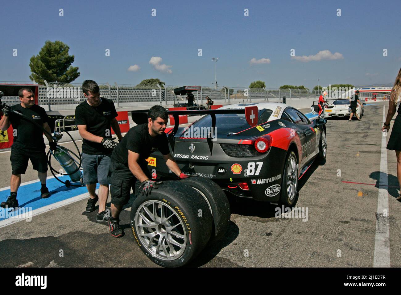 Sui team hi-res stock photography and images - Alamy