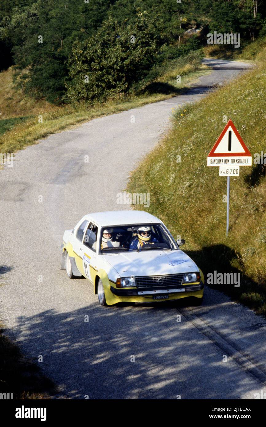 Massimo Miki Biasion (ITA) Tiziano Siviero (ITA) Opel Ascona Gr2 ...